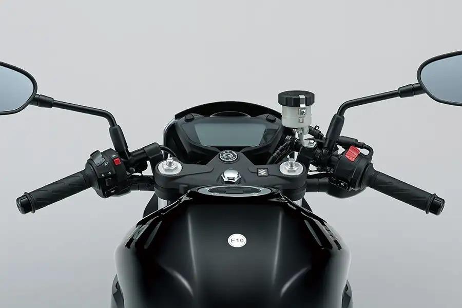 Suzuki Motor SV 650X Motosiklet Resimleri ve Galerisi