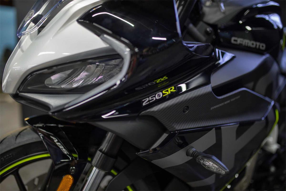 CFMOTO 250 SR Motosiklet Resimleri ve Galerisi